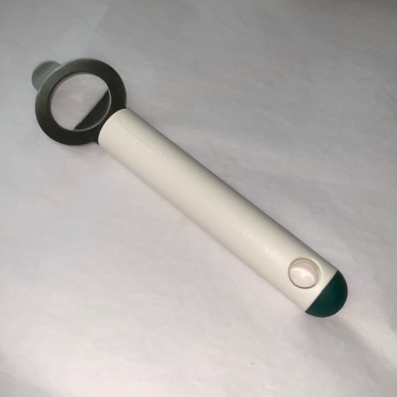 Tupperware | Kitchen | New Tupperware Bottle Opener | Poshmark